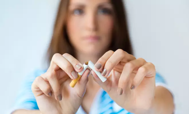 Deixar de fumar: guía e método para as mulleres