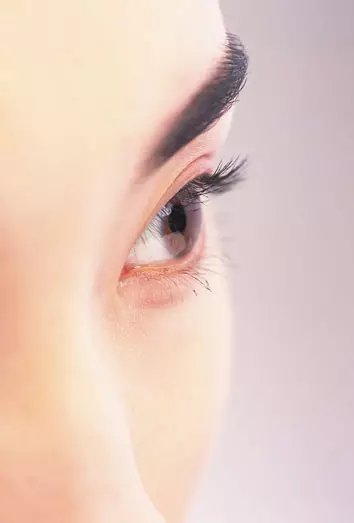 Σπιτικές θεραπείες για τη φαγούρα στα μάτια