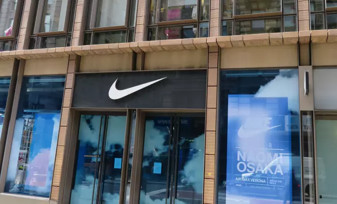 ہر وہ چیز جو آپ کو Nike میں واپسی کے بارے میں جاننے کی ضرورت ہے۔