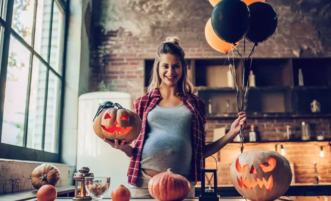 Kostumet më të mira për një grua shtatzënë në Halloween