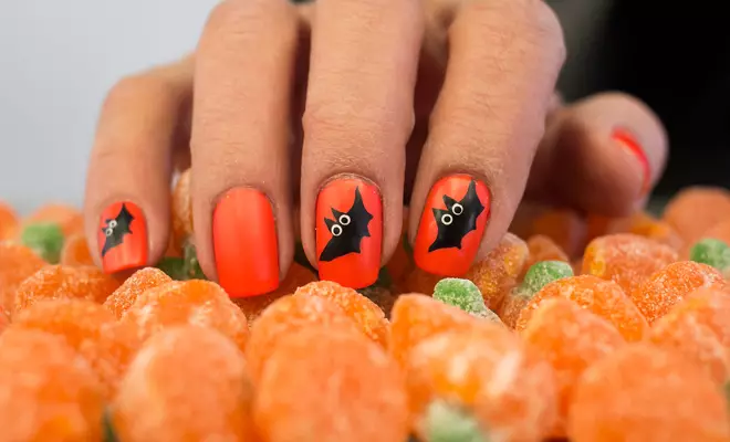 Tout ce dont vous avez besoin pour faire de superbes ongles d'Halloween