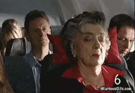 Wskazówki dotyczące spania w samolocie