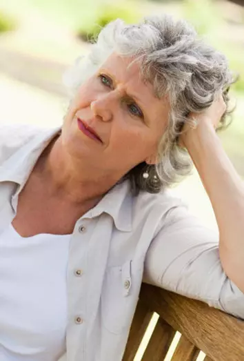 D'Relatioun tëscht Menopause an Alzheimer