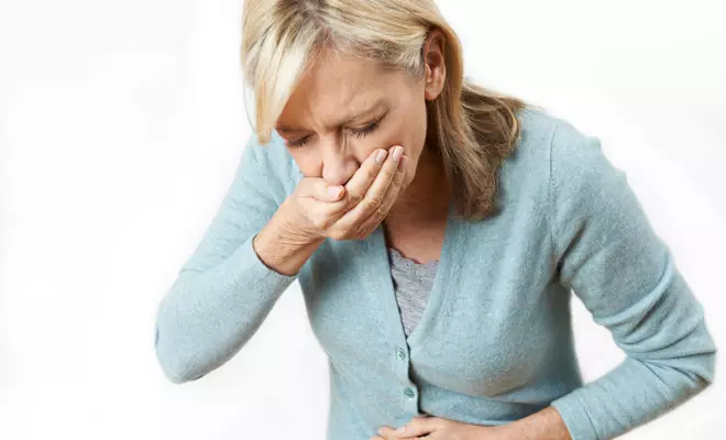Cum să scapi de greața de menopauză