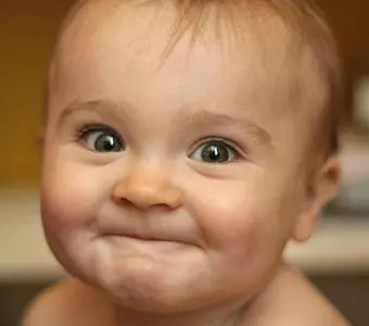 Nesanica beba u smiješnim slikama: normalna noć, korak po korak