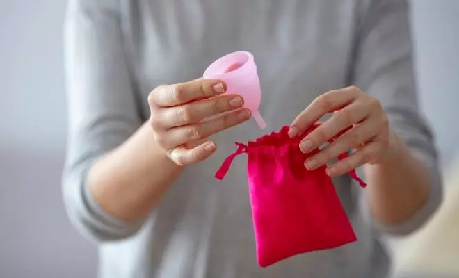 Heta kengê hûn dikarin kasa menstrualê li xwe bikin