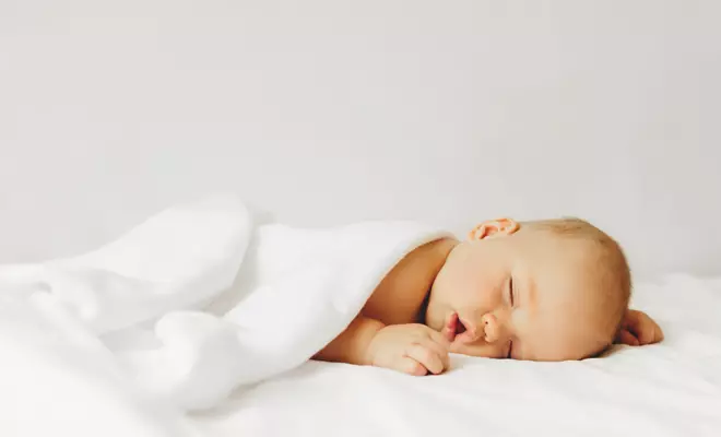 Die Bedeutung zu träumen, dass Sie ein Baby sind: Es ist Zeit, von vorne anzufangen