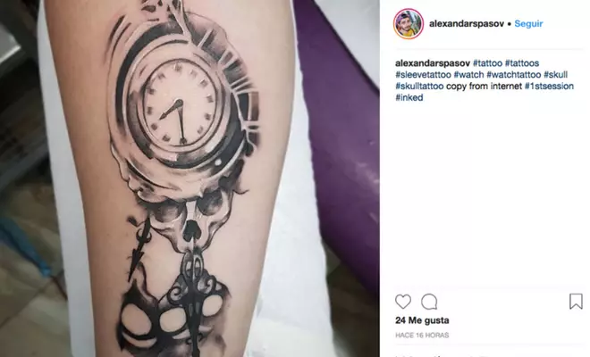 Kaukolės laikrodžio tatuiruotė