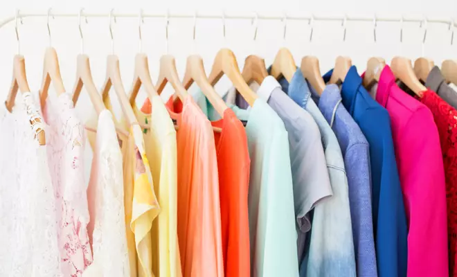 Feng Shui anbefaler dig at bestille dit tøj efter farve