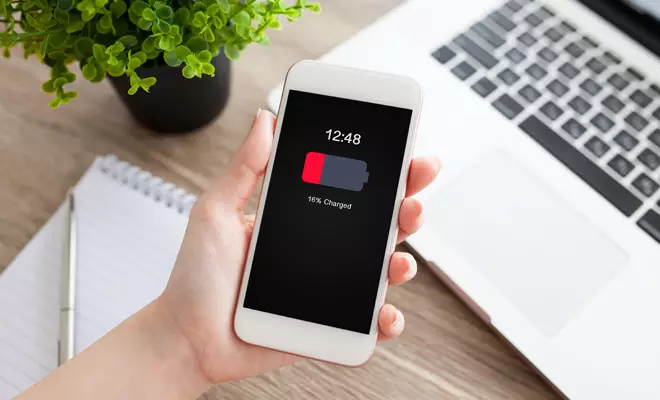 11 uporabnih nasvetov za varčevanje z baterijo v mobilnem telefonu, ne da bi pri tem poskusili