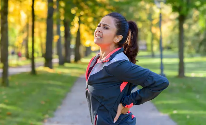 Упражнения для снятия болей в спине и других неприятных ощущений