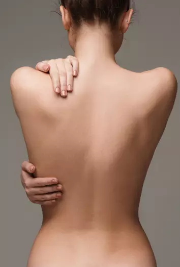 Ardor a l'esquena: causes i tractaments