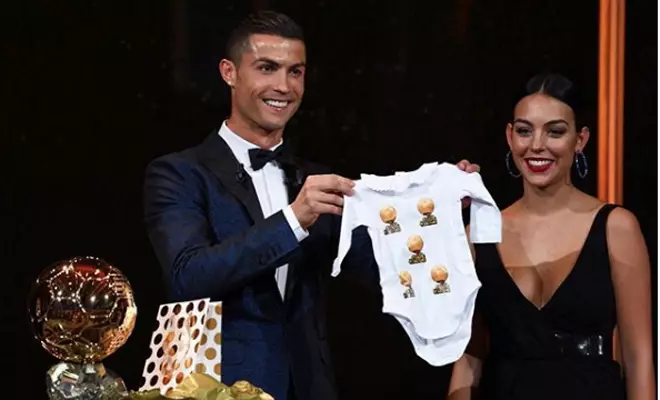 Cristiano Ronaldo, papa hamwe na Georgina