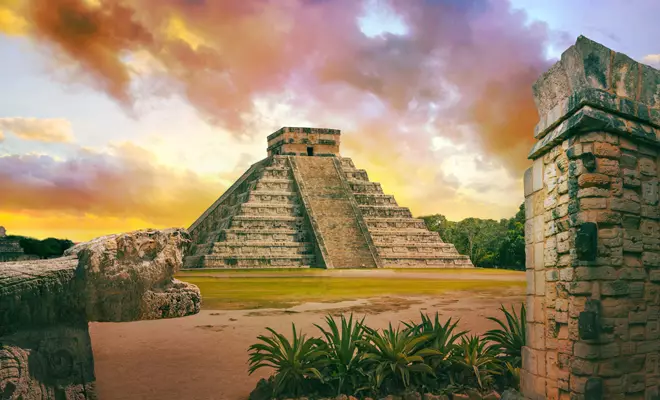 Mayans တွေက Chichen Itza ကို ဘယ်တော့မှ ပြန်မလာနိုင်အောင် ဘာကြောင့် ထားခဲ့တာလဲ။