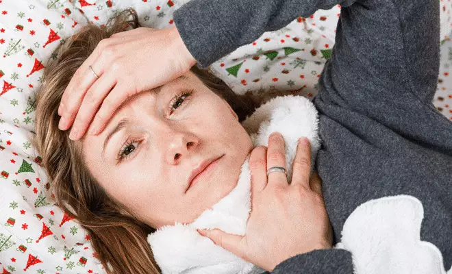 La relació entre l'insomni i el mal de coll