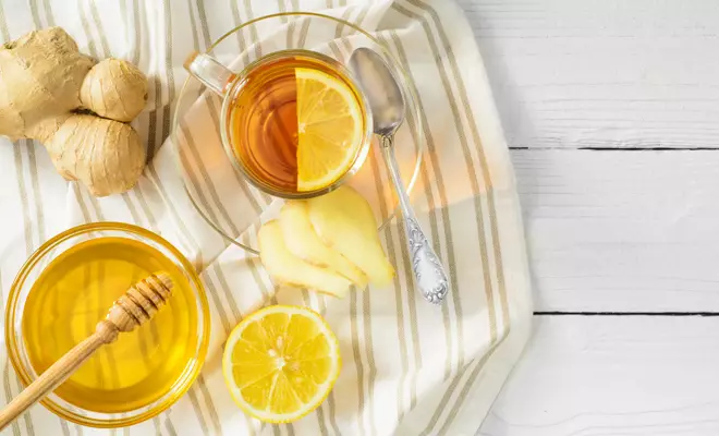 Proč med a citron na bolest v krku. Opravdu to funguje?