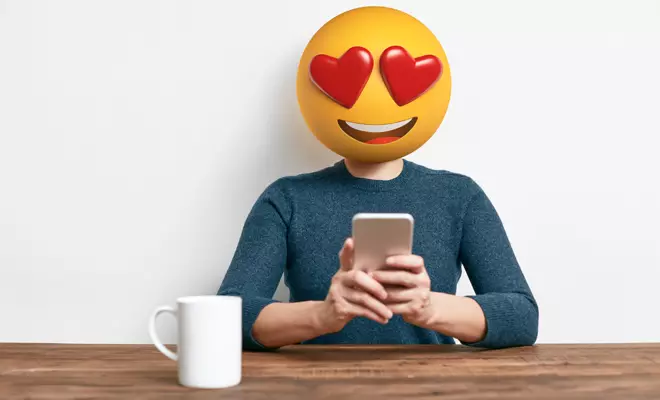 Sabbin emojis a cikin WhatsApp: Fiye da emoticons 100 don 2018