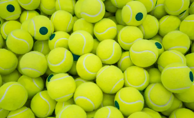 Zašto su teniske loptice žute?